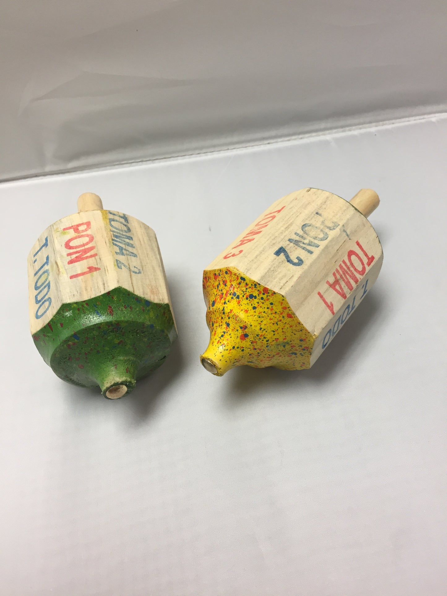 Pirinola (Pack of 2) TOMA TODO Game – Artesanias Mexicanas Morelia